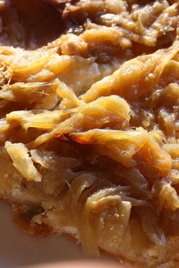 French Onion Tart - The Vintage Way | Giangi's Kitchen