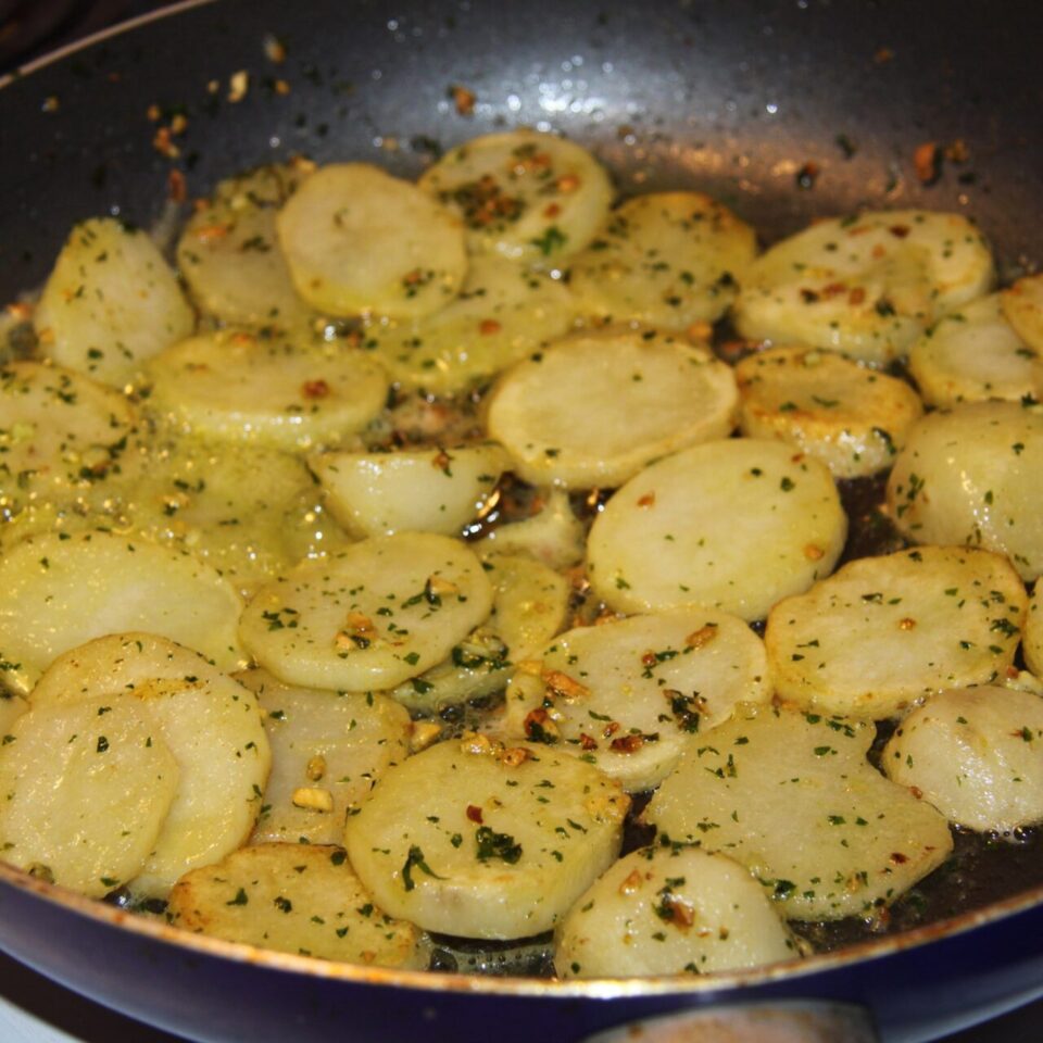 Potatoes Sautéed with Butter, Parsley and Garlic | Giangi's Kitchen