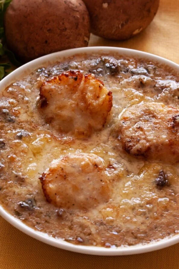 Raspberry Fool - The perfect date dessert | Giangi's Kitchen