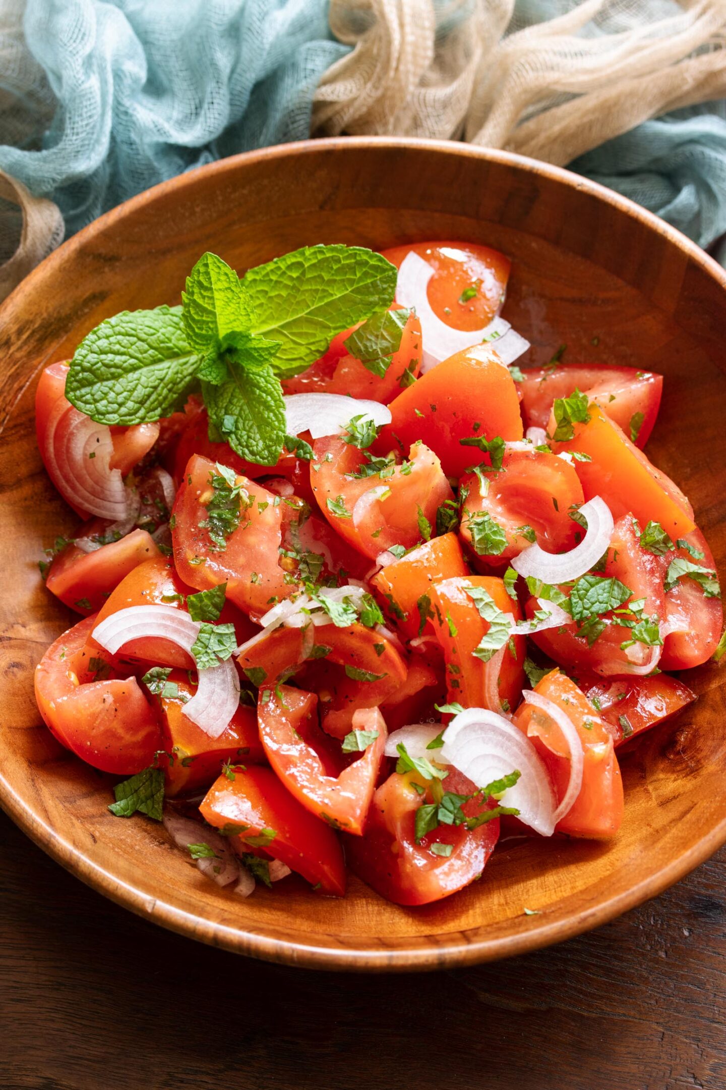 Tomato Salad with Mint - Refreshing & Super Easy | Giangi's Kitchen