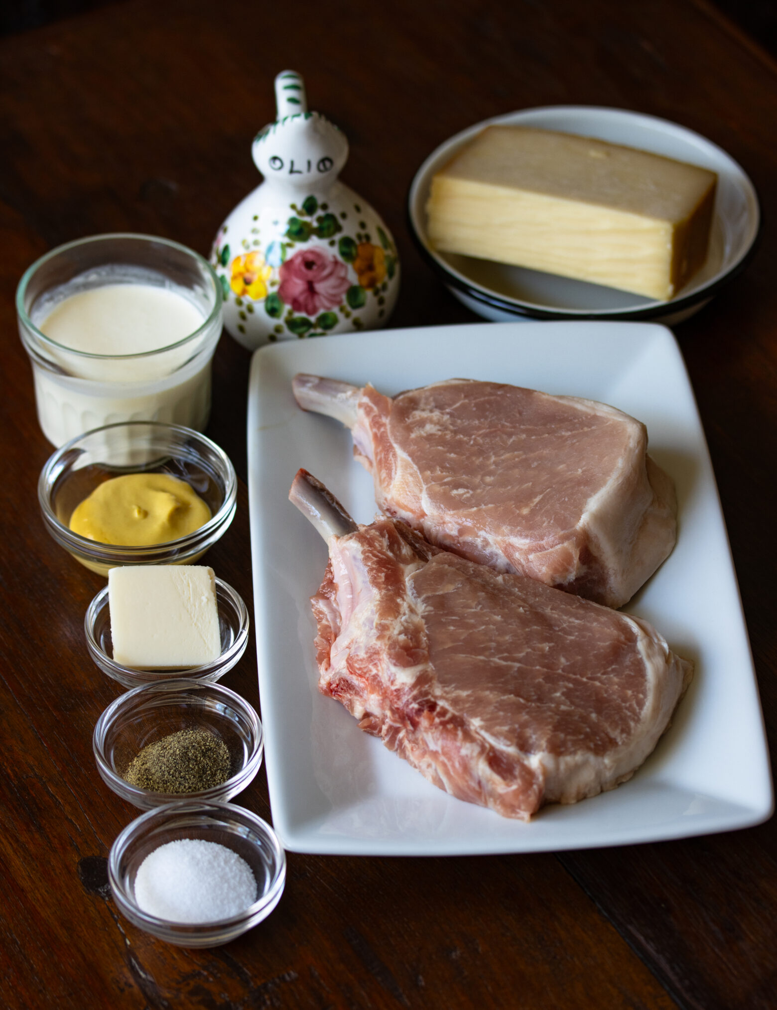 Bone-In Pork Chops with Cheese - A French Classic | Giangi's Kitchen